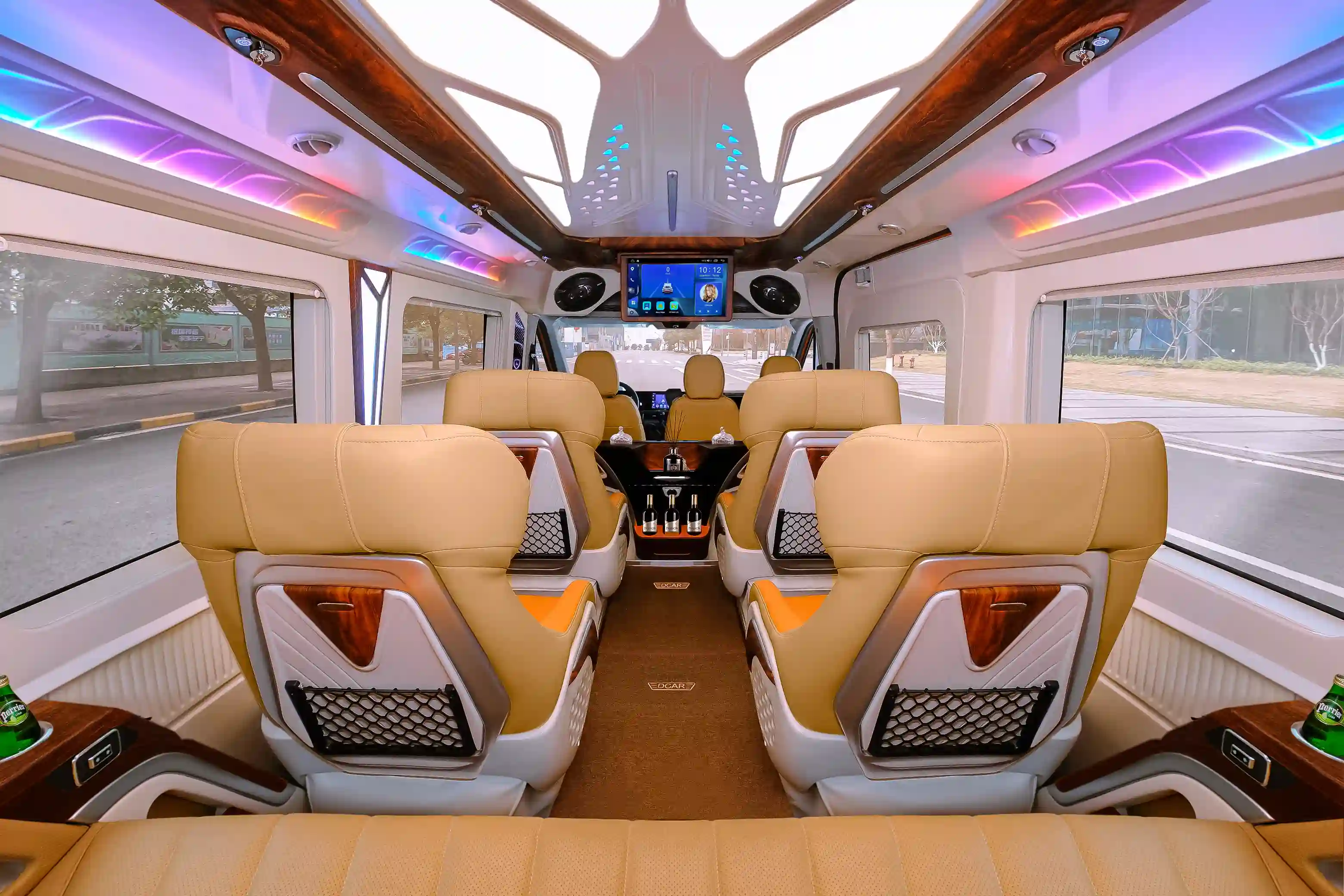 DCar Vip Lounge - Ford Transit