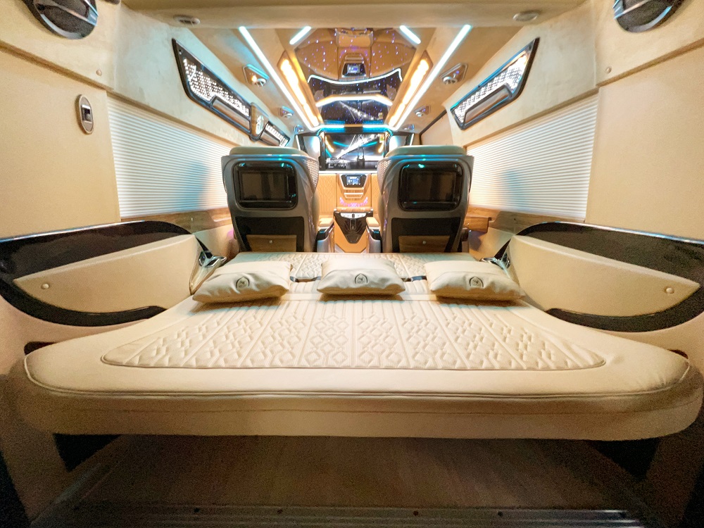 DCar President - Ford Transit