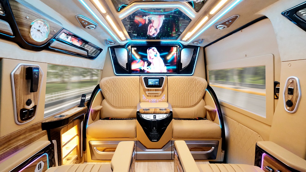 DCar President - Ford Transit