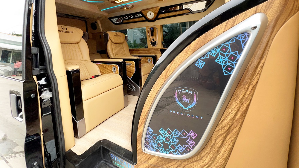 DCar President - Ford Transit