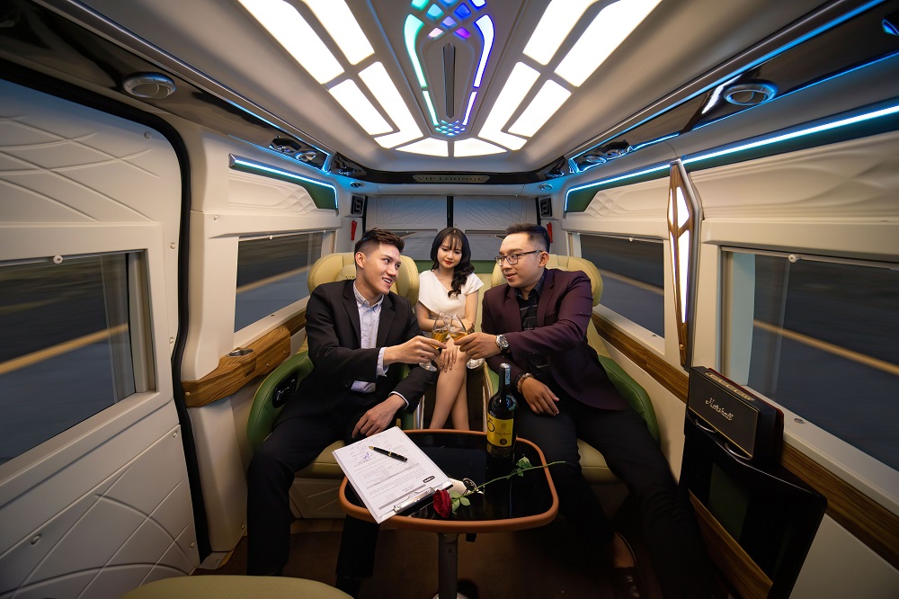 DCar Vip Lounge - Ford Transit