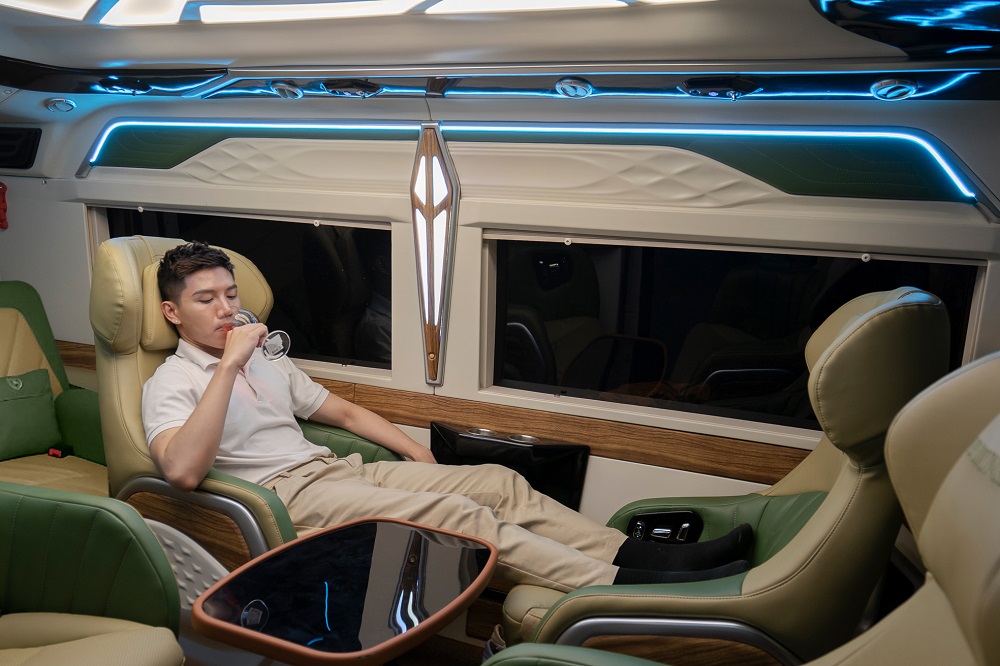 DCar Vip Lounge - Ford Transit