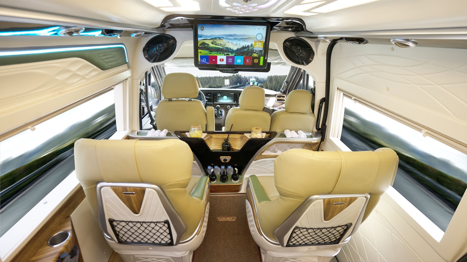 DCar Vip Lounge - Ford Transit